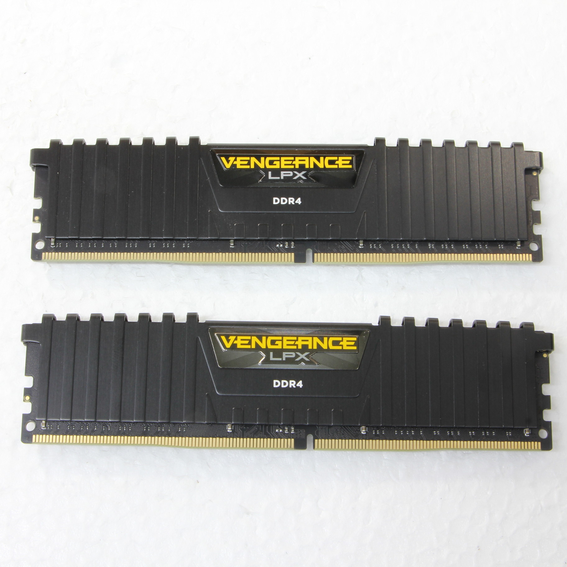 【中古】CMK16GX4M2A2666C16 16GB 8GB×2枚組 [2133030453770] - リコレ！|ソフマップの中古通販サイト