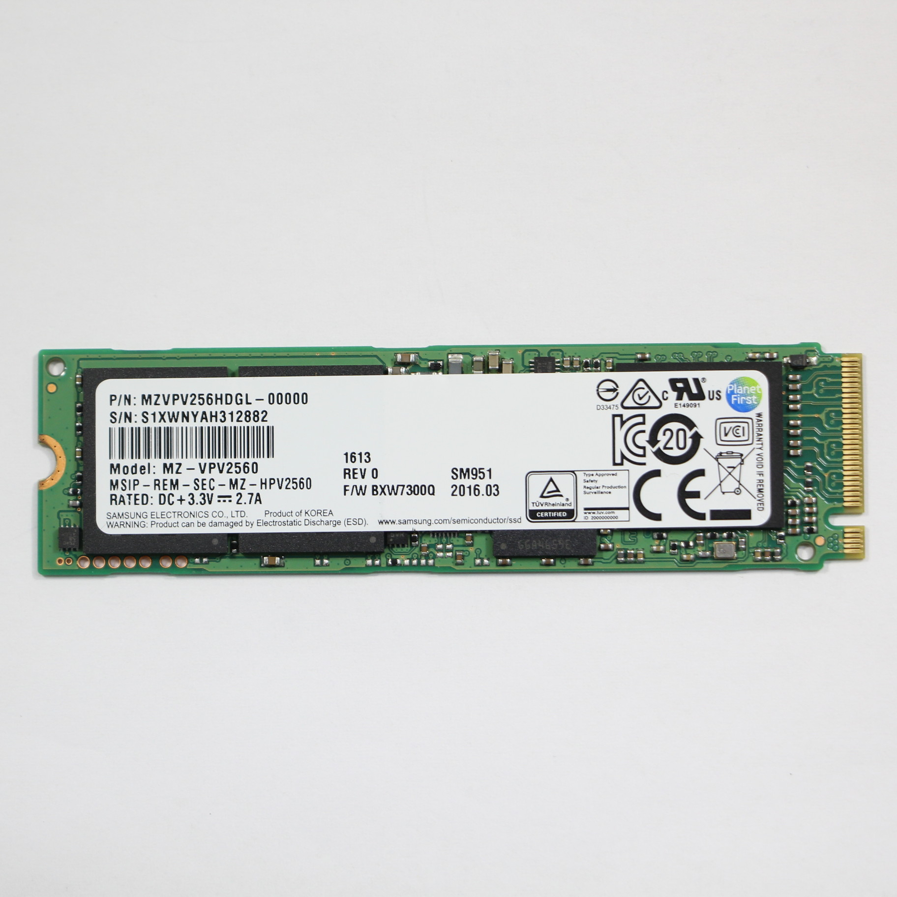 【中古】SM951 MZVPV256HDGL-00000 [2133031811043] - リコレ！|ソフマップの中古通販サイト