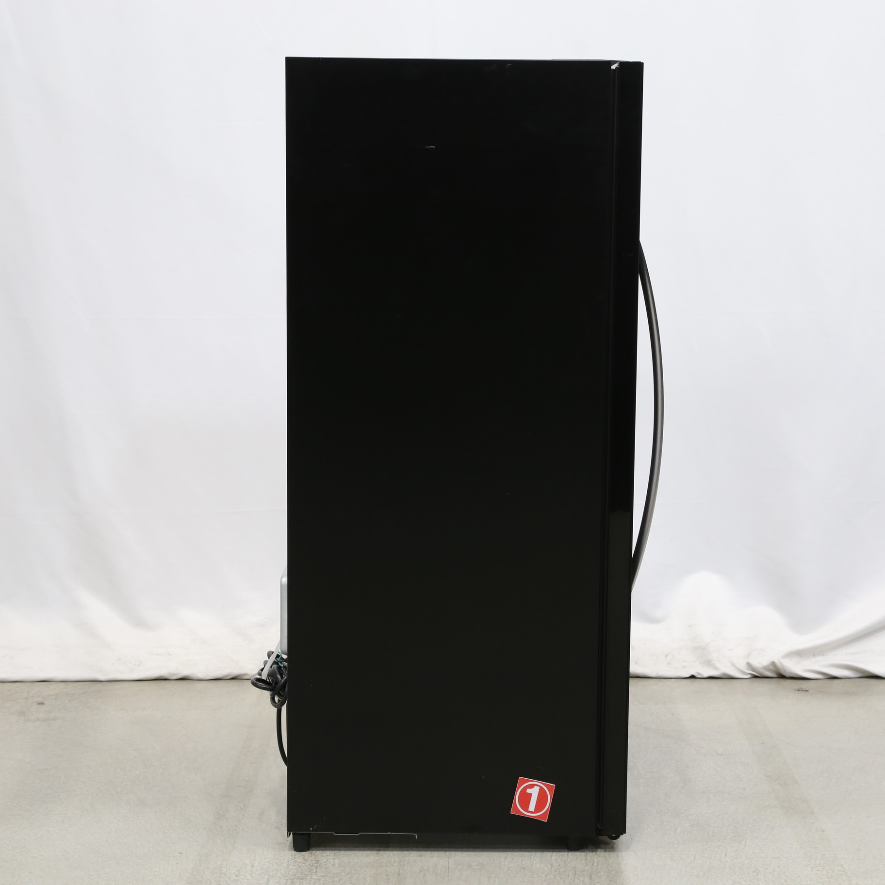 【中古】〔展示品〕 コンプレッサー式18本用ワインセラー DCF-C18W [18本 ／右開き] [2133036918198] - リコレ！|ビックカメラグループ ソフマップの中古通販サイト