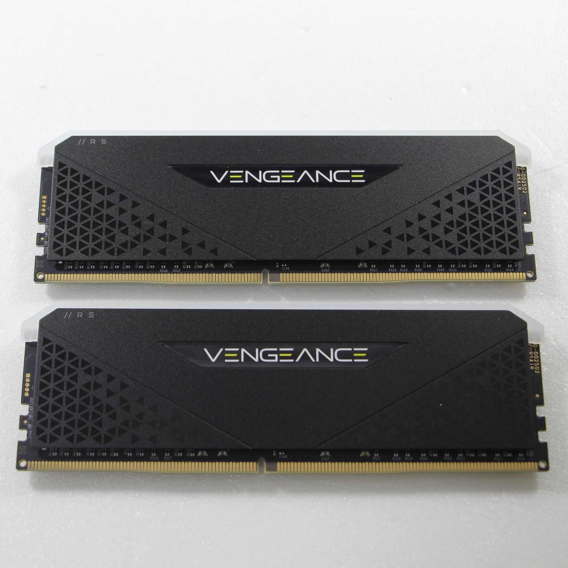 【中古】CMG64GX4M2E3200C16 64GB 32GB×2枚組 [2133038861706] - リコレ！|ソフマップの中古通販サイト