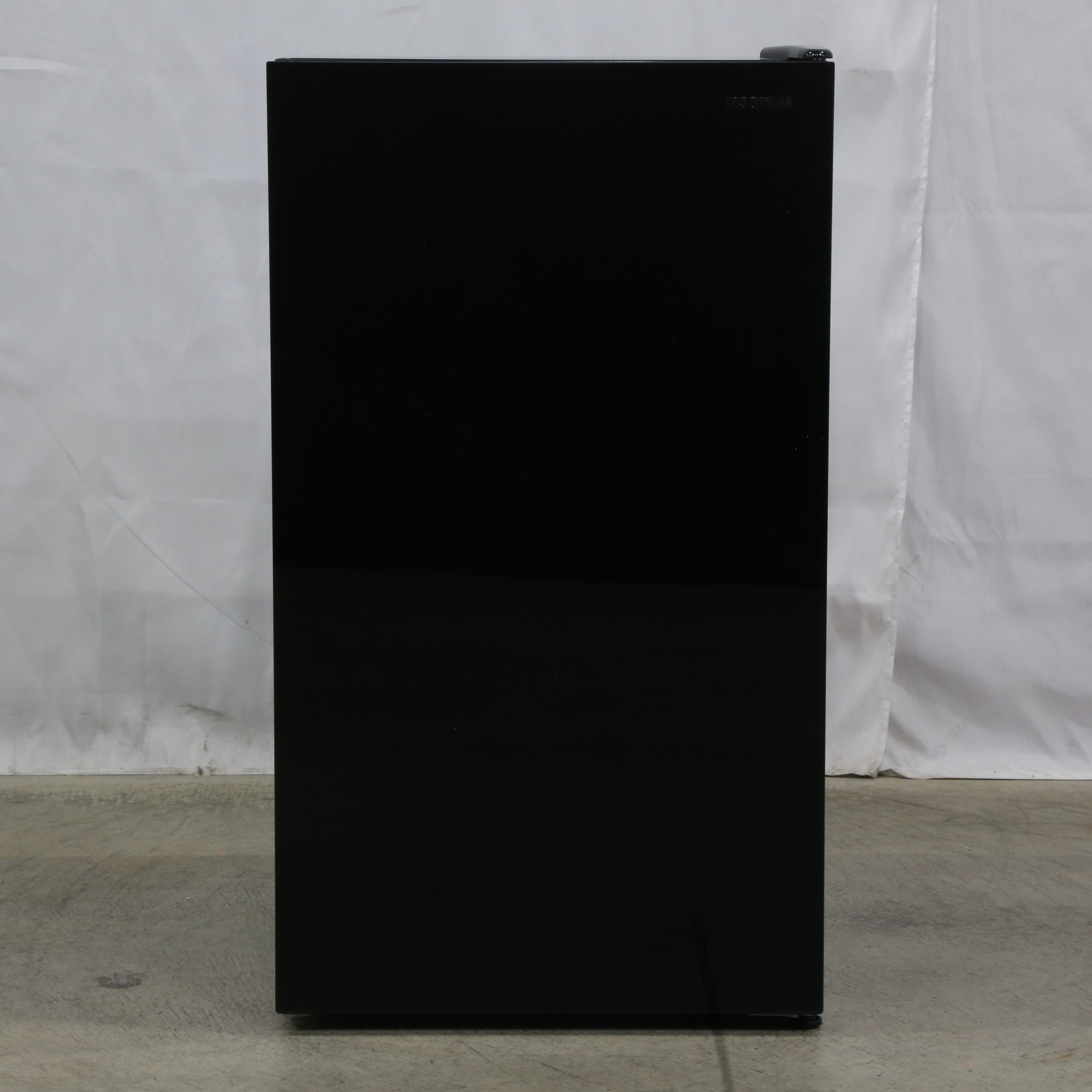 【中古】〔展示品〕 冷凍庫 ブラック KUGD-6B-B [1ドア ／右開きタイプ ／60L] [2133042675689] - リコレ ...