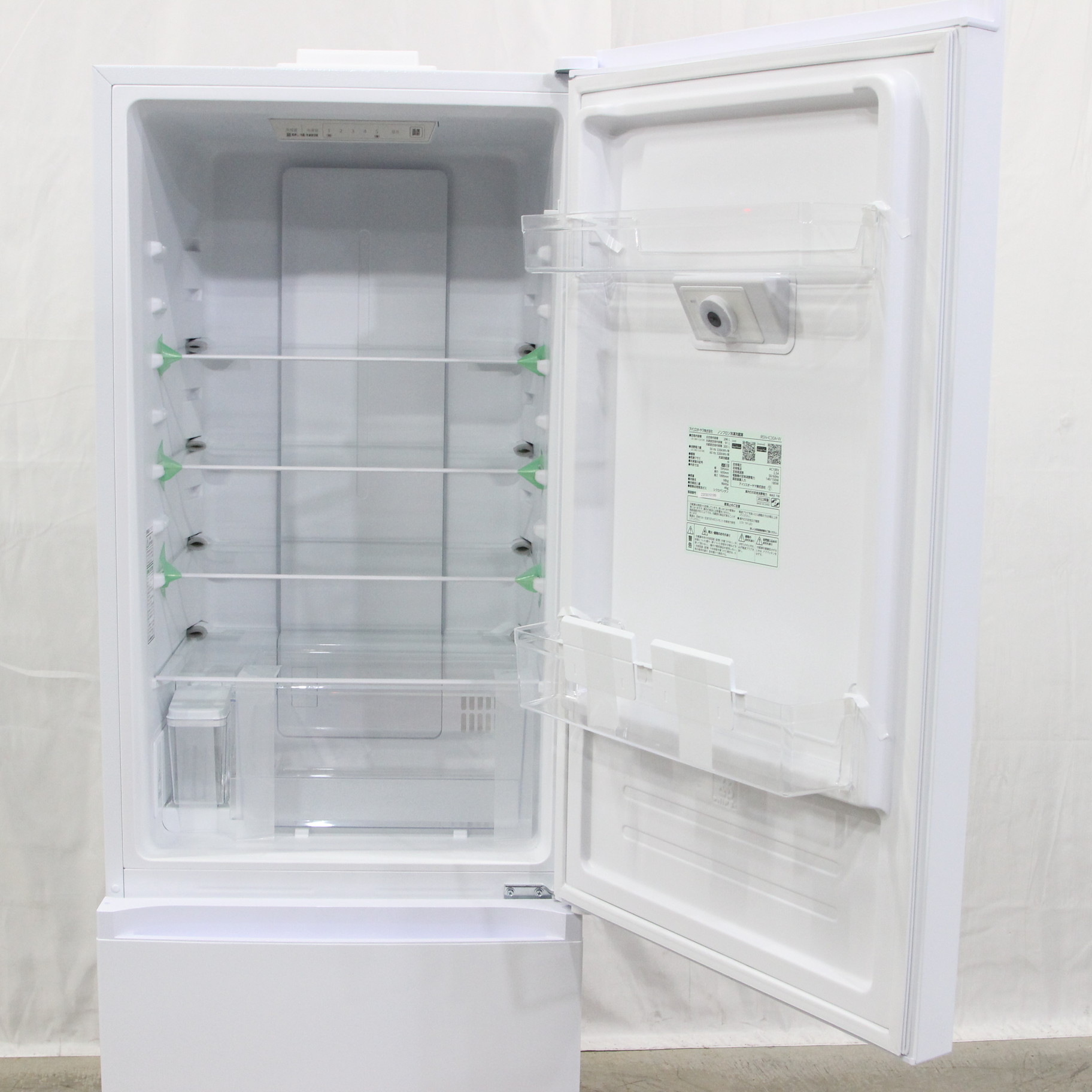 【中古】〔展示品〕 冷蔵庫 大型 カメラ付き 自動製氷 IRSN-IC30A-W ホワイト [2ドア ／右開きタイプ ／296L] 《基本設置料金セット》 [2133045113928 ...