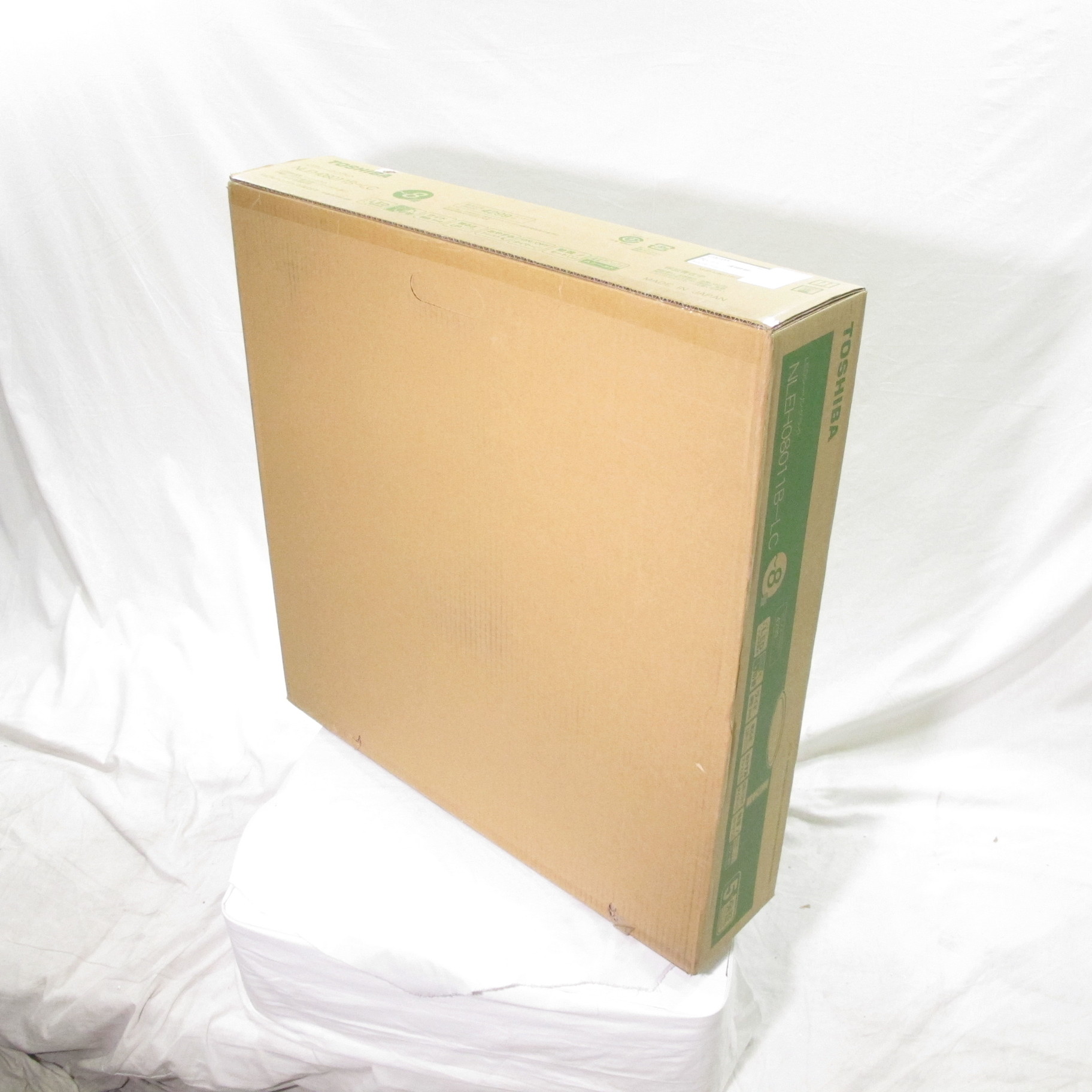 【中古】LEDシーリングライト【ワイド調色タイプ】【枠付】【8畳】 NLEH08011B-LC [8畳 ／リモコン付き ／昼光色〜電球色] 〔箱破損品〕 [2133045464457] - リ ...