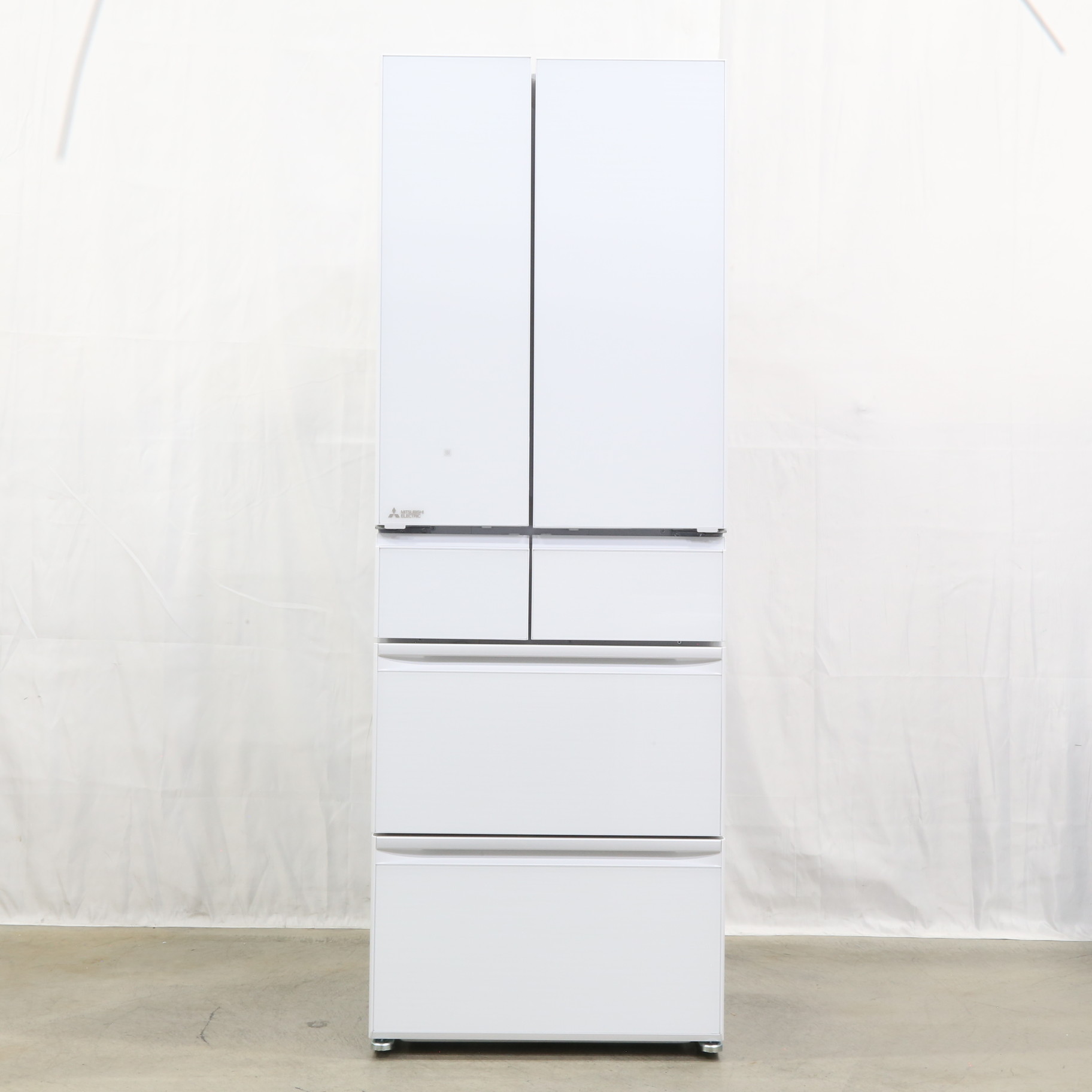 【中古】〔展示品〕 冷蔵庫 中だけひろびろ大容量 WZシリーズ クリスタルホワイト MR-WZ55H-W [6ドア ／観音開きタイプ ／547L] [2133048639715] - リコレ ...