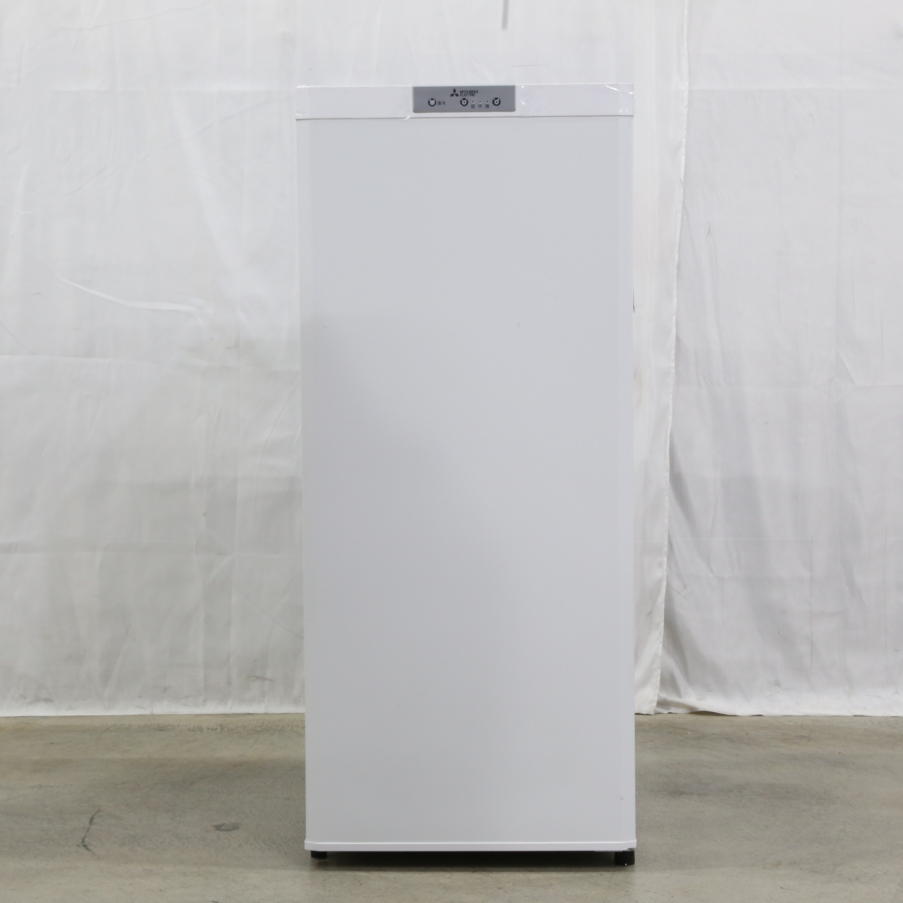 【中古】〔展示品〕 冷凍庫 ホワイト MF-U12H-W [幅48cm ／121L ／1ドア ／右開きタイプ ／2022年] [2133049024534] - リコレ！|ビックカメラグループ ...