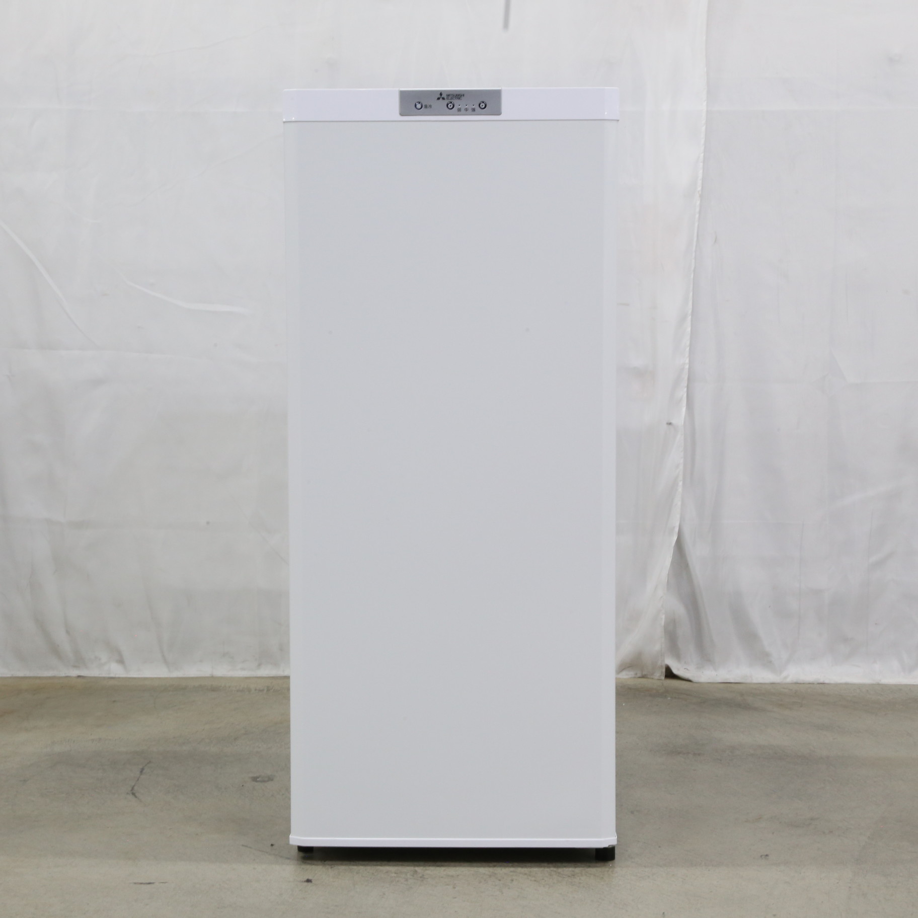 【中古】〔展示品〕 冷凍庫 ホワイト MF-U12H-W [幅48cm ／121L ／1ドア ／右開きタイプ ／2022年] [2133050172910] - リコレ！|ビックカメラグループ ...