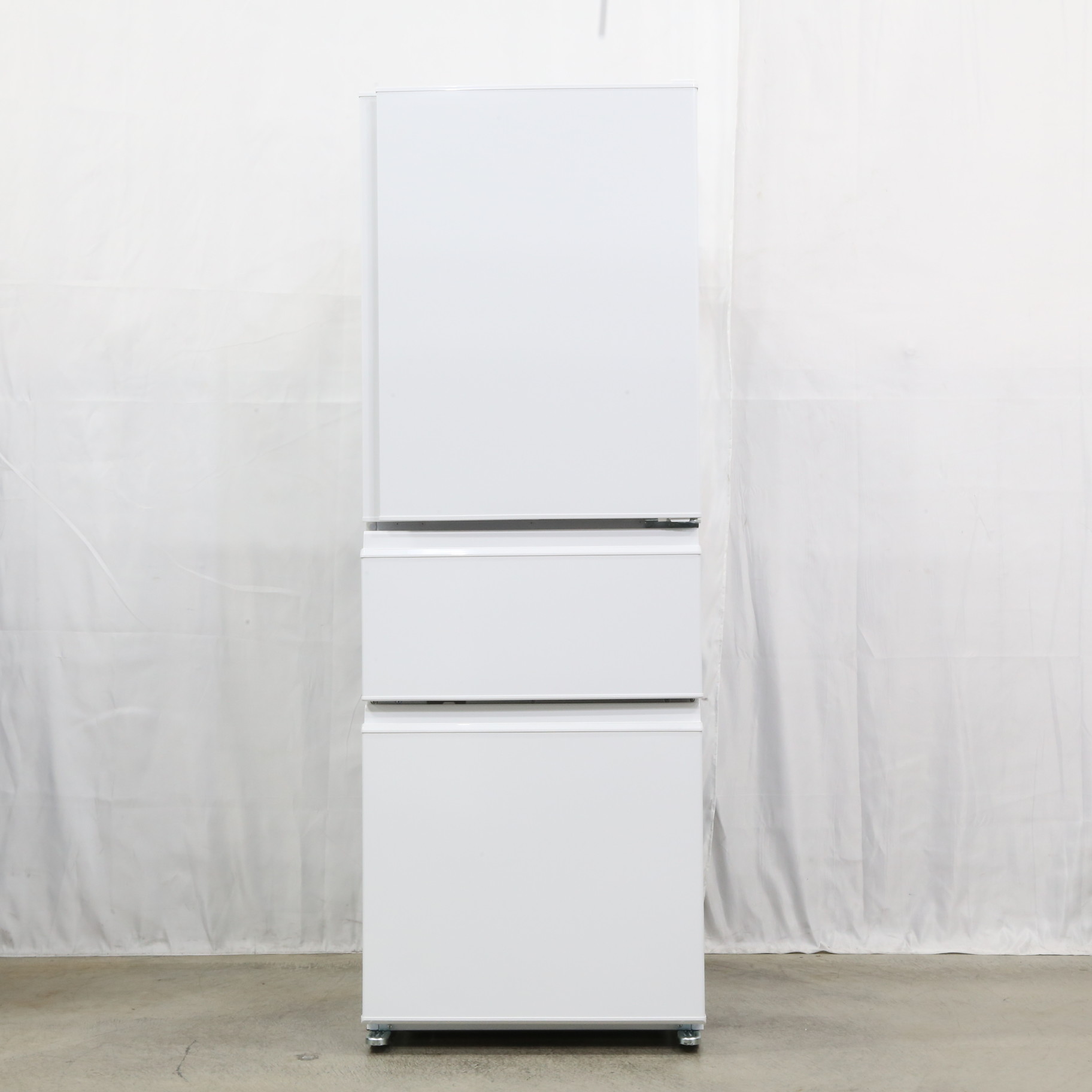 【中古】〔展示品〕 冷蔵庫 ホワイト MR-C33H-W [幅60cm ／330L ／3ドア ／右開きタイプ ／2022年 ...