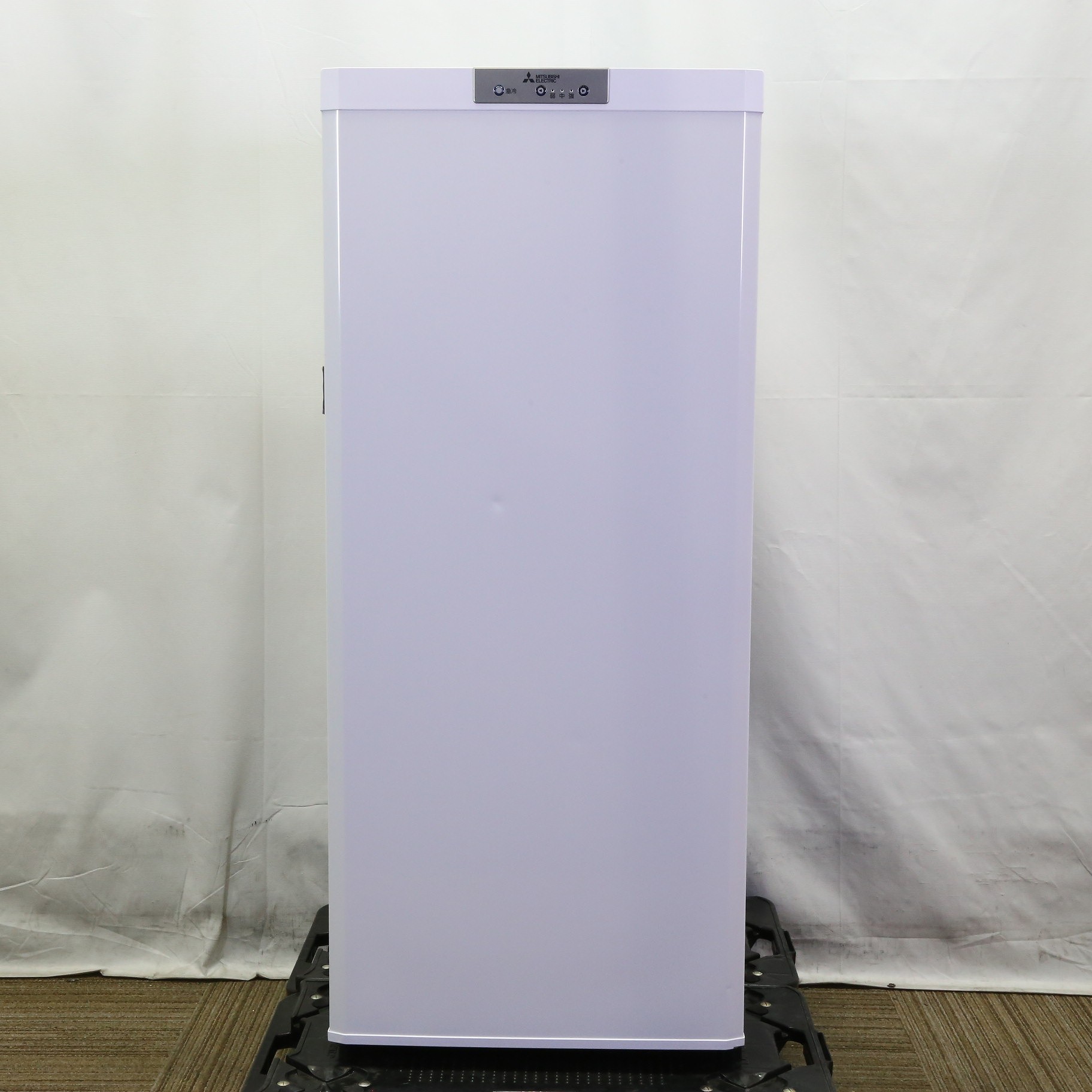 【中古】〔展示品〕 冷凍庫 ホワイト MF-U12H-W [幅48cm ／121L ／1ドア ／右開きタイプ ／2022年] [2133052094883] - リコレ！|ビックカメラグループ ...