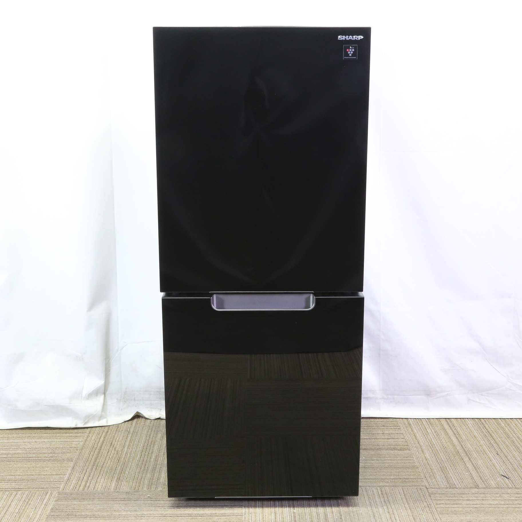 【中古】〔展示品〕 冷蔵庫 ピュアブラック SJ-GD15J-B [幅49.5cm ／152L ／2ドア ／右開き／左開き付け替えタイプ ／2022年] [2133052549253] - リ ...