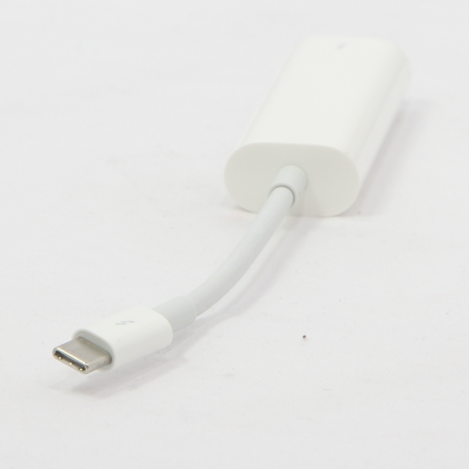 【中古】Thunderbolt 3 (USB-C) - Thunderbolt 2アダプタ MMEL2AM／A [2133052865360] - リコレ！|ビックカメラグループ ソフマップの ...
