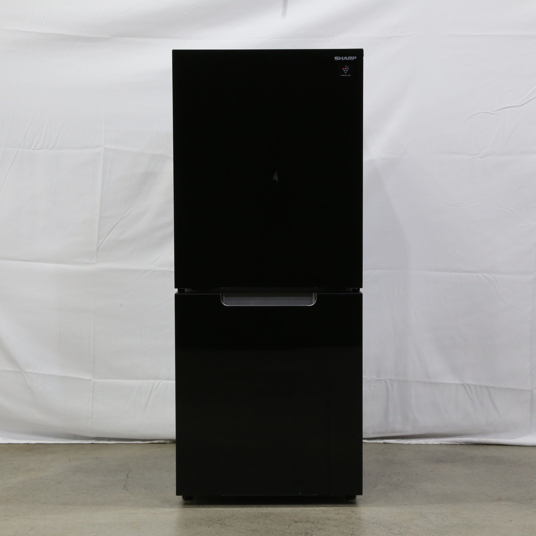 【中古】〔展示品〕 冷蔵庫 ピュアブラック SJ-GD15J-B [幅49.5cm ／152L ／2ドア ／右開き／左開き付け替えタイプ ／2022年] [2133053230815] - リ ...