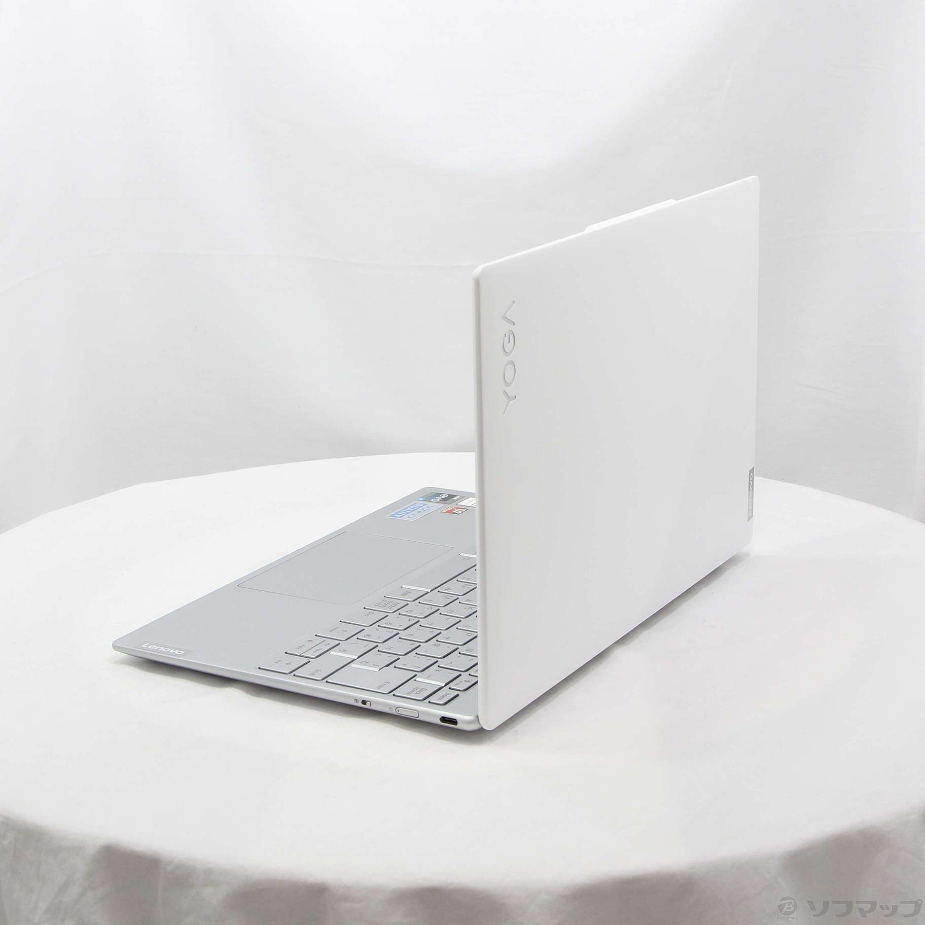【中古】Yoga Slim 770i Carbon 82U90072JP ムーンホワイト [Core i7 1260P (2.1GHz ...