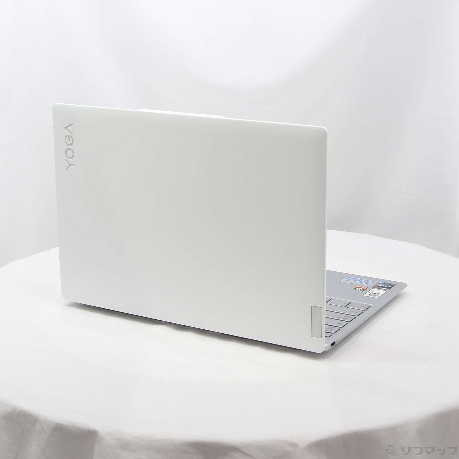 【中古】Yoga Slim 770i Carbon 82U90072JP ムーンホワイト [Core i7 1260P (2.1GHz ...