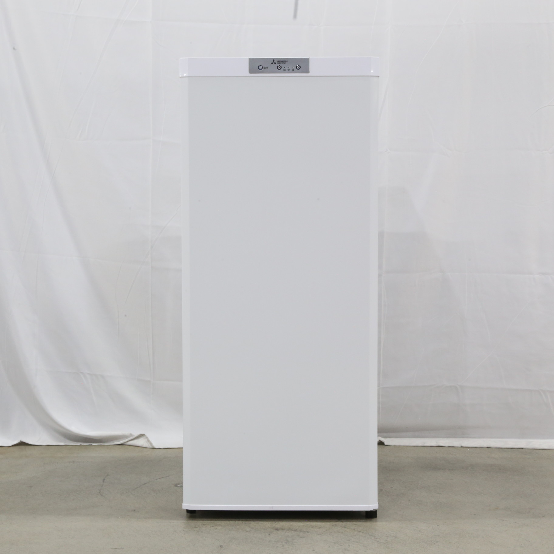 【中古】〔展示品〕 冷凍庫 ホワイト MF-U12H-W [幅48cm ／121L ／1ドア ／右開きタイプ ／2022年] [2133058321563] - リコレ！|ビックカメラグループ ...