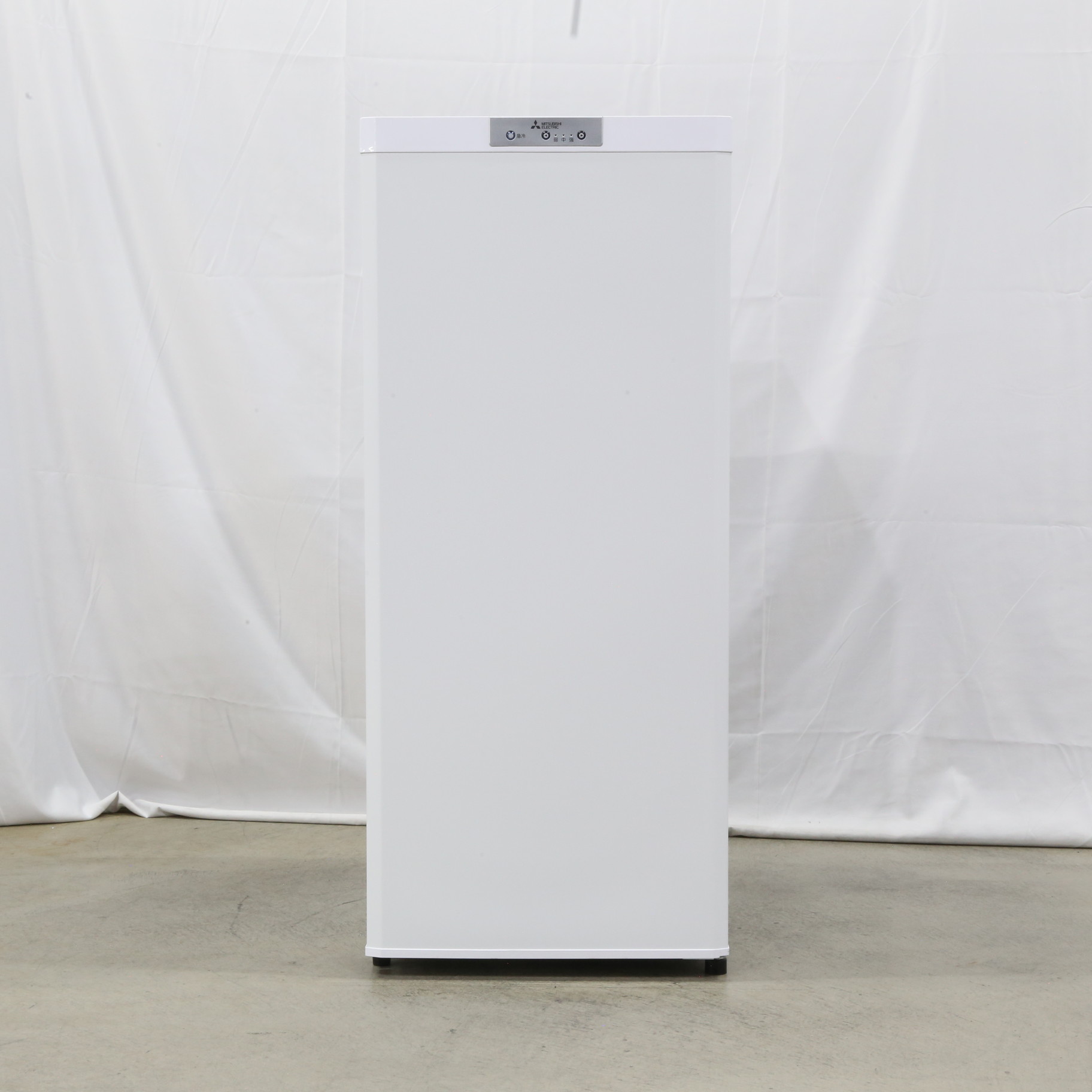 【中古】〔展示品〕 冷凍庫 ホワイト MF-U12H-W [幅48cm ／121L ／1ドア ／右開きタイプ ／2022年] [2133059290677] - リコレ！|ビックカメラグループ ...