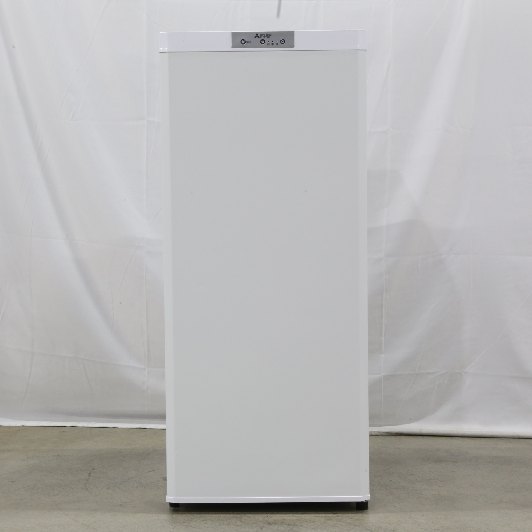 【中古】〔展示品〕 冷凍庫 ホワイト MF-U12H-W [幅48cm ／121L ／1ドア ／右開きタイプ ／2022年] [2133060264889] - リコレ！|ビックカメラグループ ...