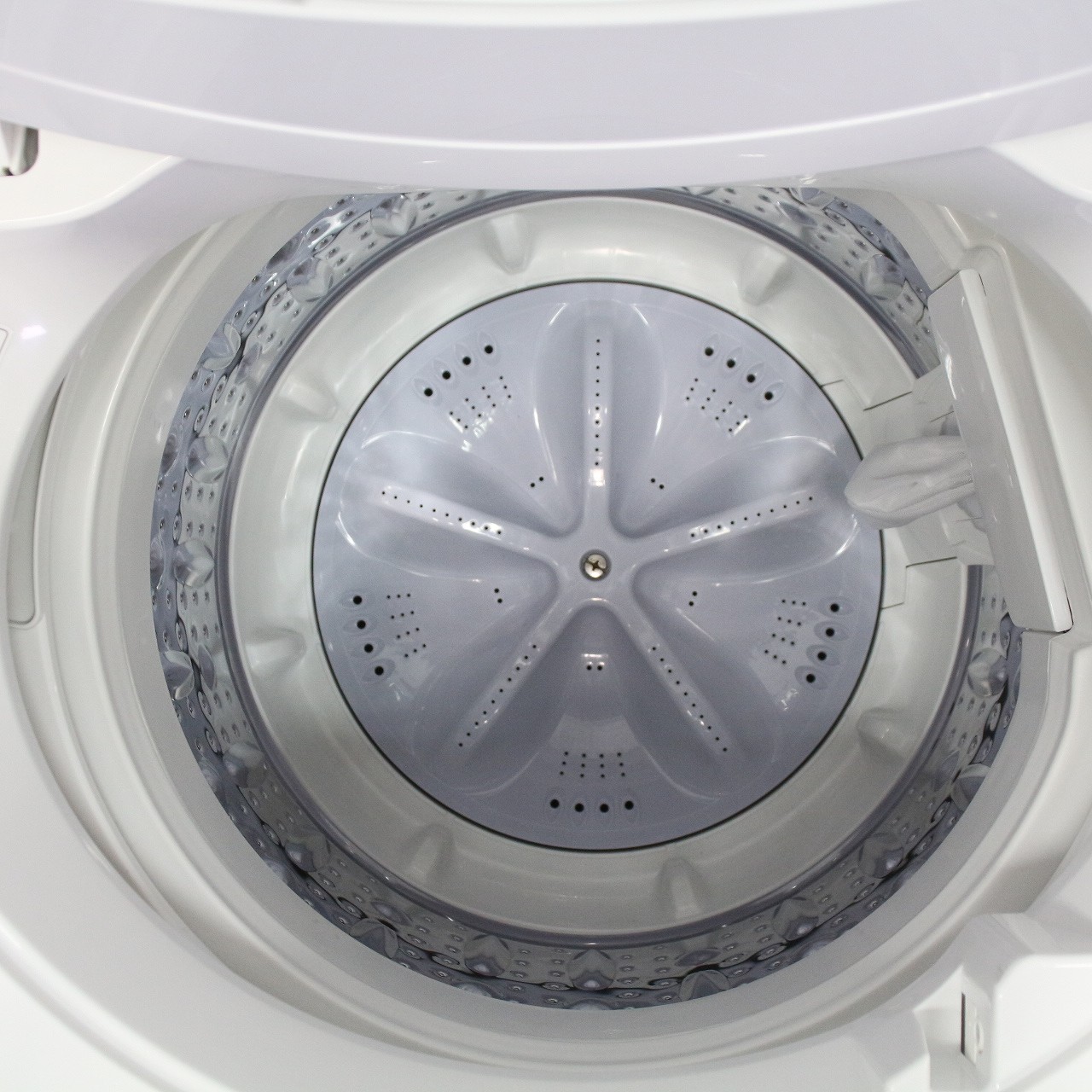 【中古】〔展示品〕 全自動洗濯機 ホワイト系 ES-GE5H-W [洗濯5.5kg ／簡易乾燥(送風機能) ／上開き] [2133060468898] - リコレ！|ビックカメラグループ ...