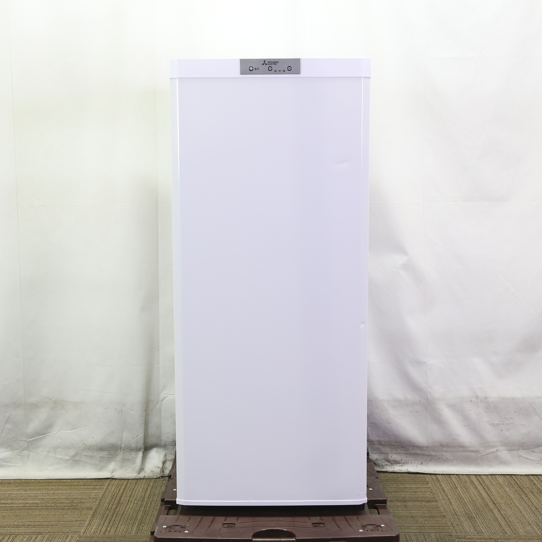 【中古】〔展示品〕 冷凍庫 ホワイト MF-U12H-W [幅48cm ／121L ／1ドア ／右開きタイプ ／2022年] [2133062465116] - リコレ！|ビックカメラグループ ...