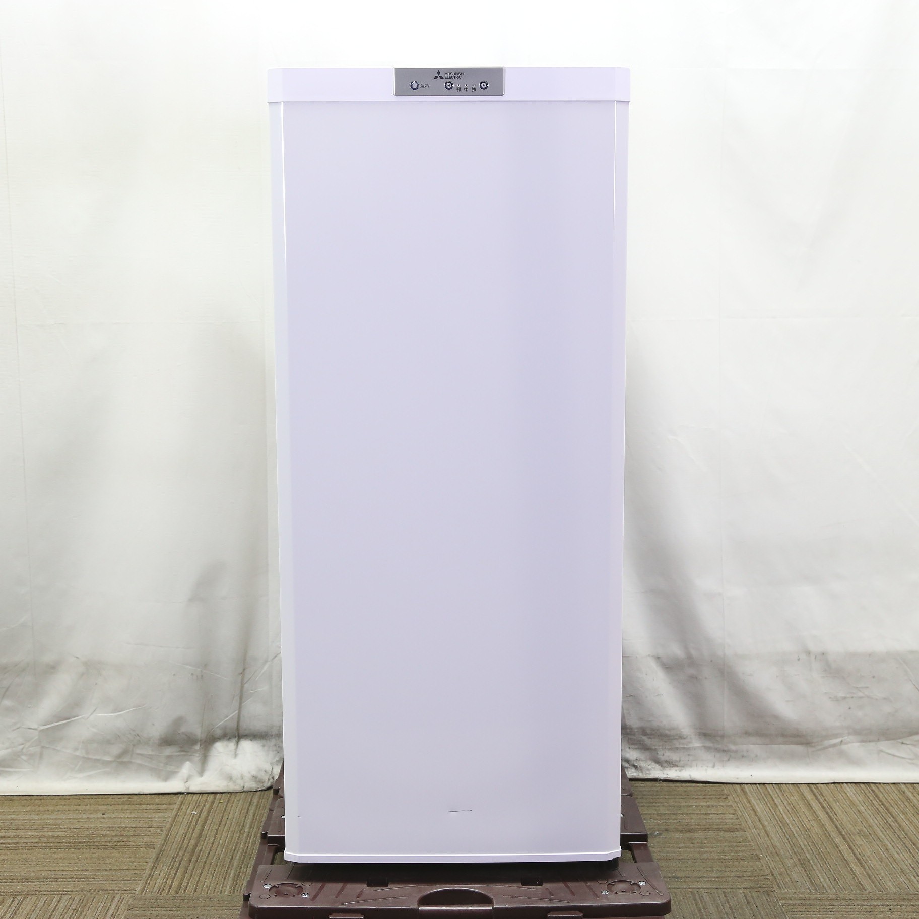 【中古】〔展示品〕 冷凍庫 ホワイト MF-U12H-W [幅48cm ／121L ／1ドア ／右開きタイプ ／2022年] [2133062498411] - リコレ！|ビックカメラグループ ...