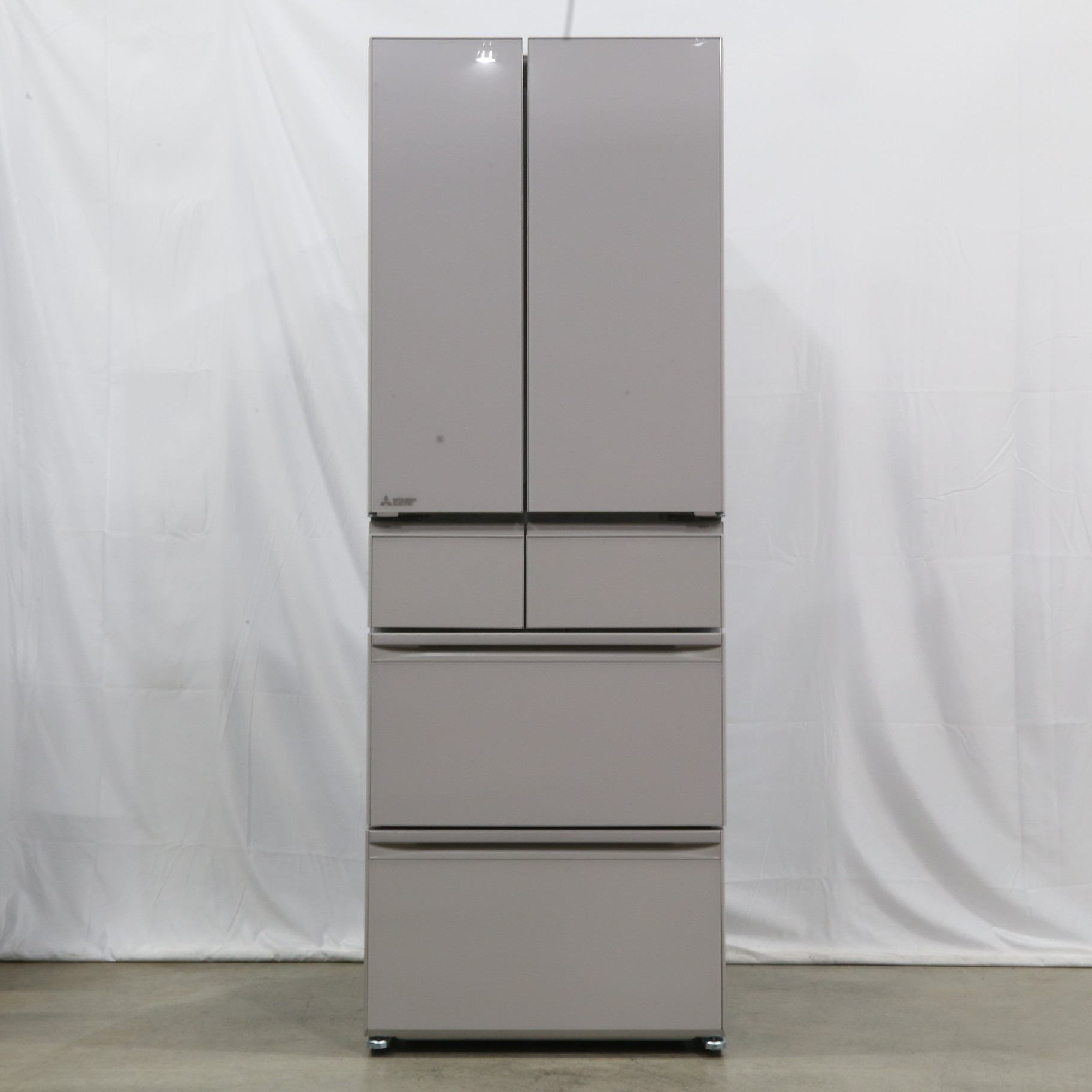 【中古】〔展示品〕 冷蔵庫 WZシリーズ グランドクレイベージュ MR-WZ50K-C [幅65cm ／495L ／6ドア ／観音開きタイプ ／2024年] [2133063124074 ...