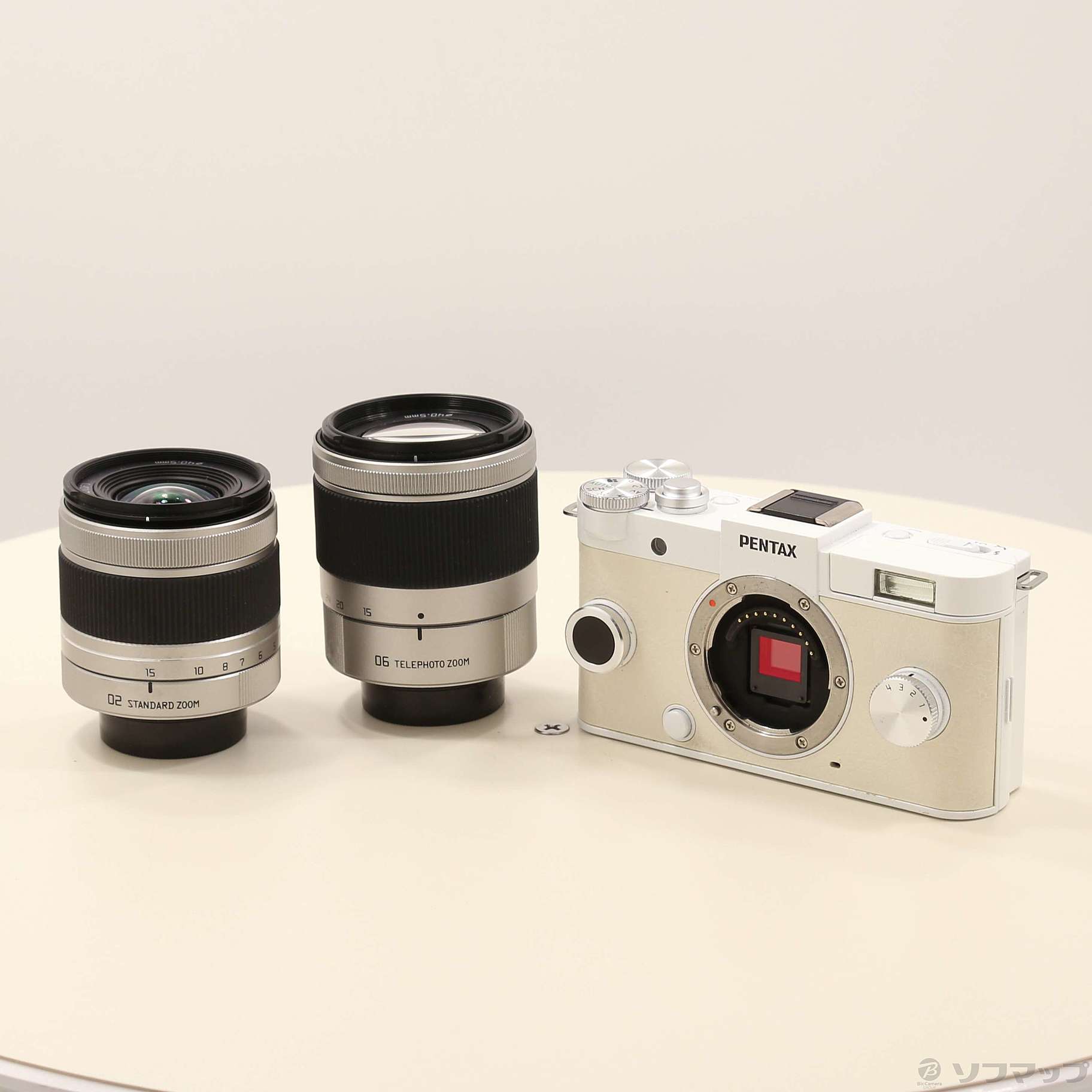 【中古】PENTAX Q-S1 ダブルズームキット ピュアホワイト×クリーム [2133066306422] - リコレ！|ビックカメラグループ ソフマップの中古通販サイト